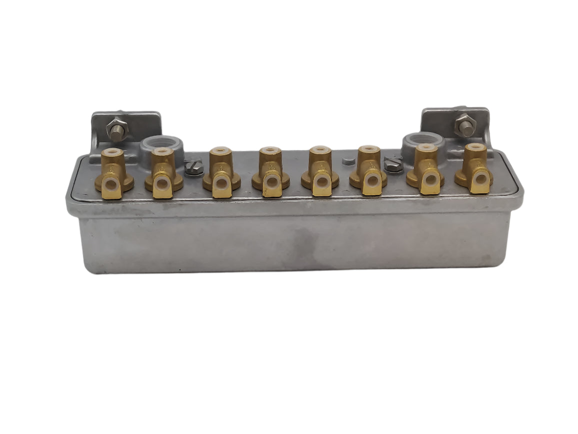 AMP30002 110-Volt Turbo 8-Solenoid Enclosure | AirMax Filters